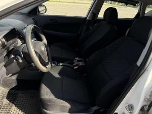White Hyundai i30 2010 in Vilnius, with an engine capacity of 1.40 L and mileage of 186 thousand km for 2650 €, photo 11 on AUTOMOTO.COM.LV