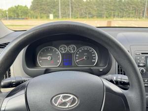 White Hyundai i30 2010 in Vilnius, with an engine capacity of 1.40 L and mileage of 186 thousand km for 2650 €, photo 13 on AUTOMOTO.COM.LV