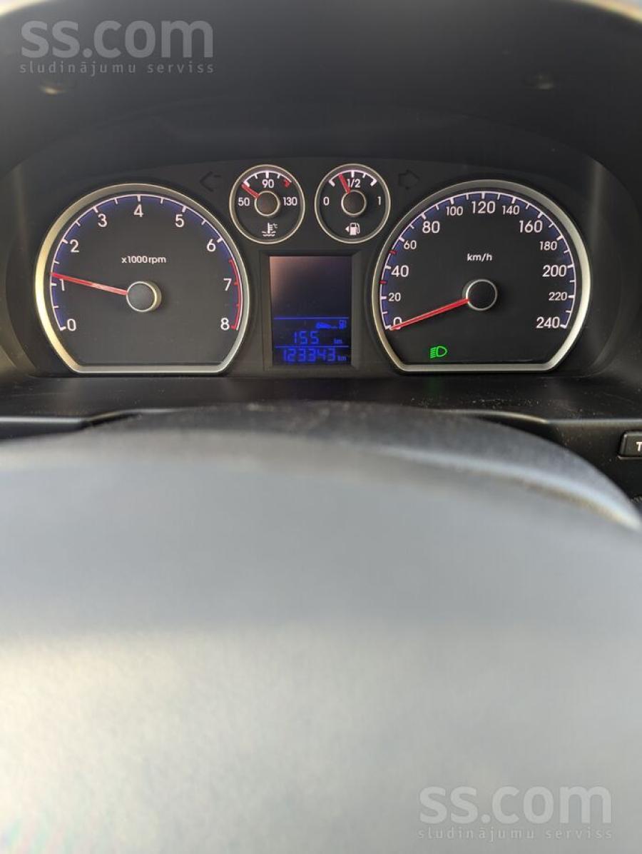 Balts Hyundai i30 2011 Ogre, ar dzinēja tilpumu 1.40 L un nobraukumu 123 tūkst. km par 3200 €, foto 11 vietnē AUTOMOTO.COM.LV