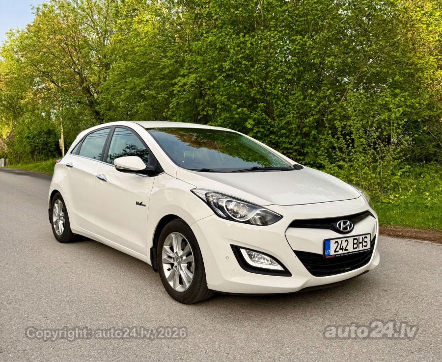 Balts Hyundai i30 2012 Tallina, ar dzinēja tilpumu 1.60 L un nobraukumu 239 tūkst. km par 3490 €, foto 3 vietnē AUTOMOTO.COM.LV