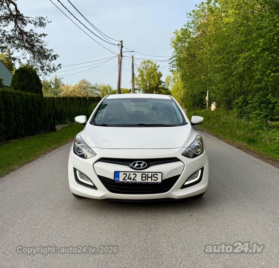 Balts Hyundai i30 2012 Tallina, ar dzinēja tilpumu 1.60 L un nobraukumu 239 tūkst. km par 3490 €, foto 6 vietnē AUTOMOTO.COM.LV