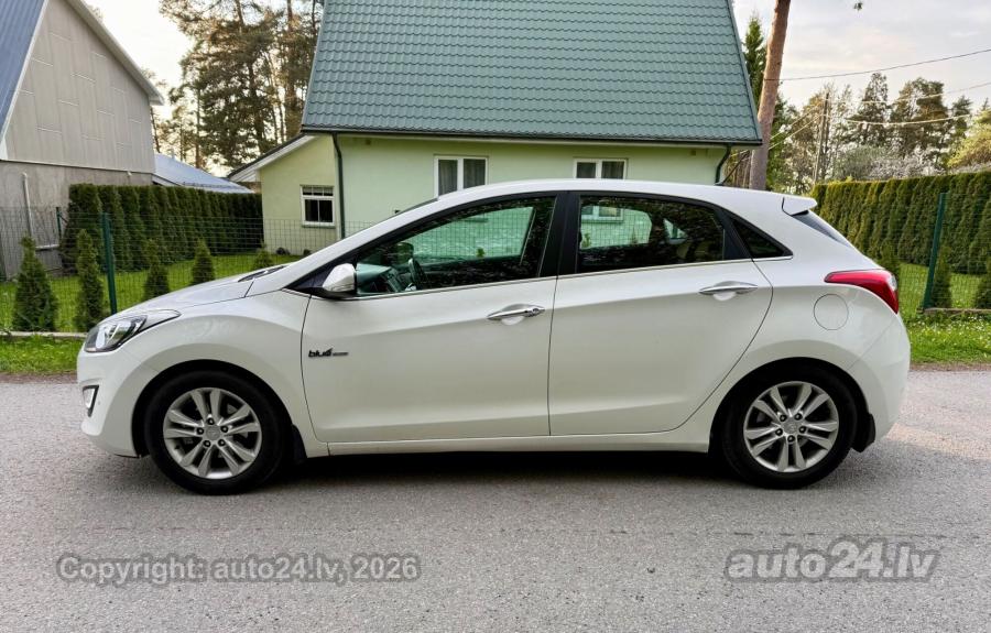 Balts Hyundai i30 2012 Tallina, ar dzinēja tilpumu 1.60 L un nobraukumu 239 tūkst. km par 3490 €, foto 8 vietnē AUTOMOTO.COM.LV