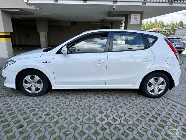 Белый Хендай i30 2012 в Вильнюс, объемом двигателя 1.60 л и пробегом 224 тыс. км за 2500 €, фото 6 на AUTOMOTO.COM.LV