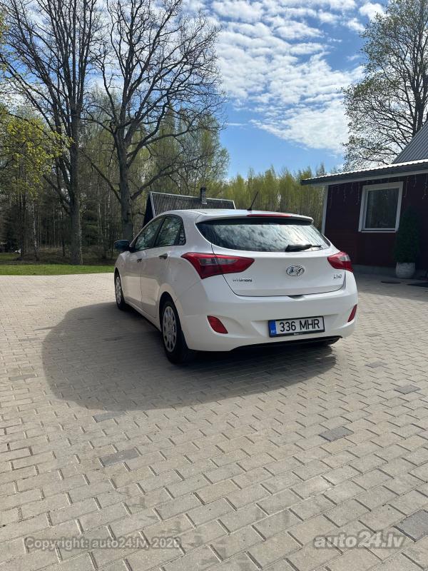 Balts Hyundai i30 2012 Tallina, ar dzinēja tilpumu 1.40 L un nobraukumu 180 tūkst. km par 4400 €, foto 2 vietnē AUTOMOTO.COM.LV