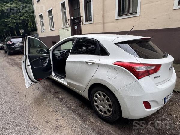 Balts Hyundai i30 2012 Rīga, ar dzinēja tilpumu 1.60 L un nobraukumu 182 tūkst. km par 5500 €, foto 7 vietnē AUTOMOTO.COM.LV