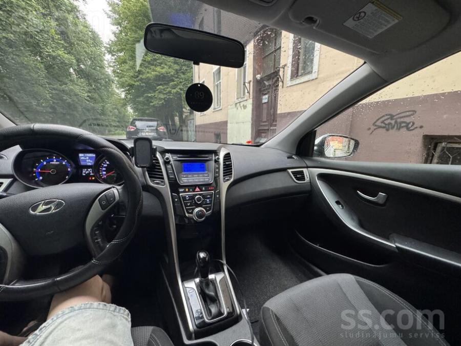 Balts Hyundai i30 2012 Rīga, ar dzinēja tilpumu 1.60 L un nobraukumu 182 tūkst. km par 5500 €, foto 14 vietnē AUTOMOTO.COM.LV