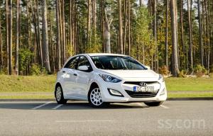 Balts Hyundai i30 2013 Rīga, ar dzinēja tilpumu 1.40 L un nobraukumu 274 tūkst. km par 3990 €, foto 2 vietnē AUTOMOTO.COM.LV