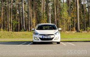 Balts Hyundai i30 2013 Rīga, ar dzinēja tilpumu 1.40 L un nobraukumu 274 tūkst. km par 3990 €, foto 4 vietnē AUTOMOTO.COM.LV