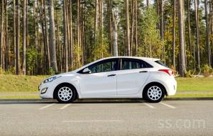 Balts Hyundai i30 2013 Rīga, ar dzinēja tilpumu 1.40 L un nobraukumu 274 tūkst. km par 3990 €, foto 6 vietnē AUTOMOTO.COM.LV