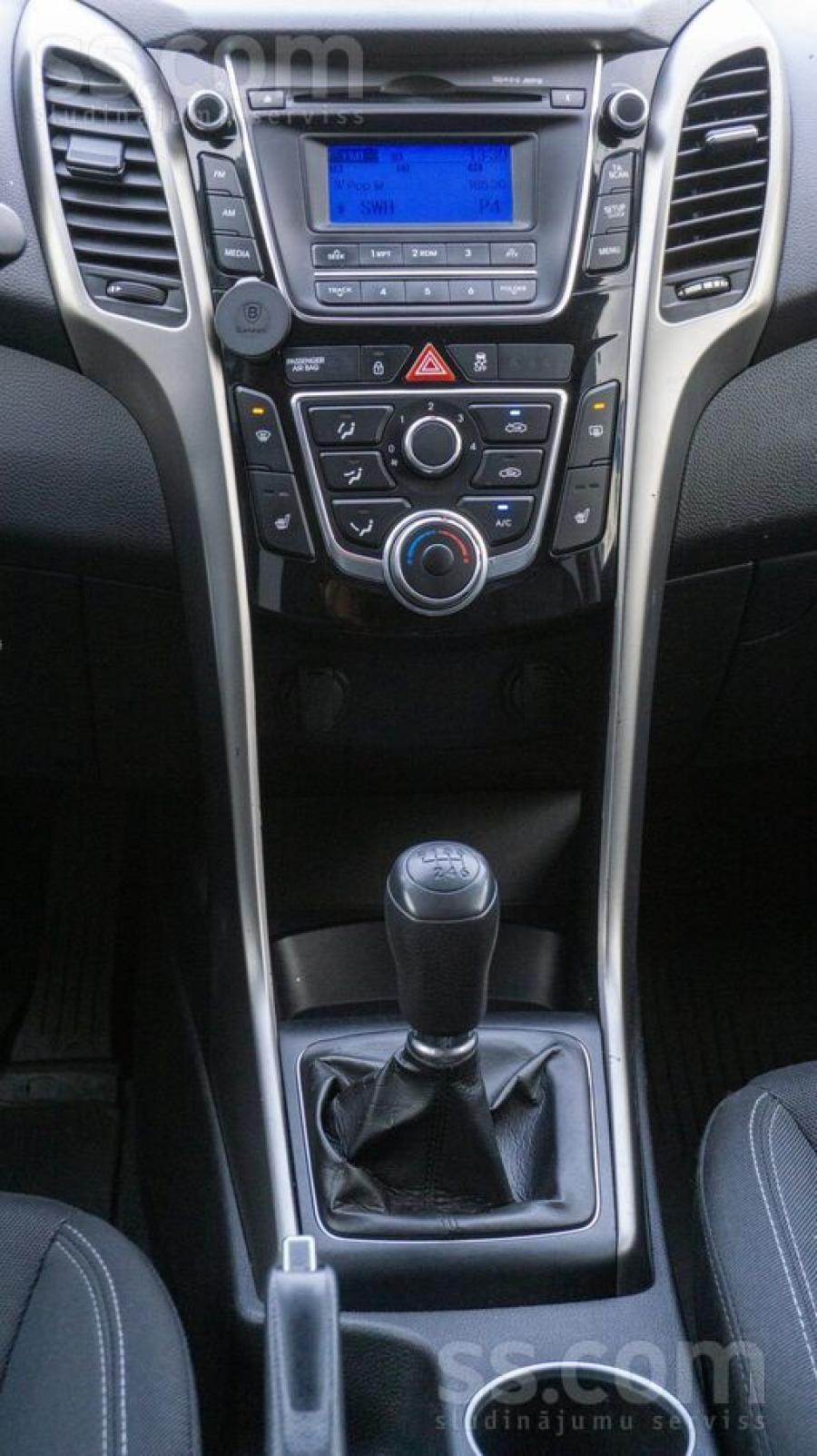 Balts Hyundai i30 2013 Rīga, ar dzinēja tilpumu 1.40 L un nobraukumu 274 tūkst. km par 3990 €, foto 14 vietnē AUTOMOTO.COM.LV