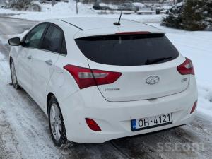 Белый Хендай i30 2013 в Огре, объемом двигателя 1.60 л и пробегом 0 тыс. км за 3900 €, фото 4 на AUTOMOTO.COM.LV
