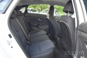 Белый Хендай i30 2013 в Кулдига, объемом двигателя 1.40 л и пробегом 0 тыс. км за 3990 €, фото 7 на AUTOMOTO.COM.LV