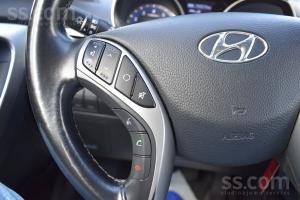 Белый Хендай i30 2013 в Кулдига, объемом двигателя 1.40 л и пробегом 0 тыс. км за 3990 €, фото 15 на AUTOMOTO.COM.LV