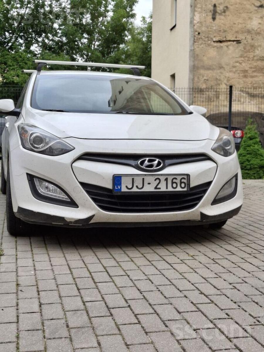 Balts Hyundai i30 2013 Rīga, ar dzinēja tilpumu 1.60 L un nobraukumu 306 tūkst. km par 3000 €, foto 1 vietnē AUTOMOTO.COM.LV