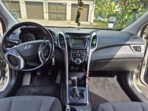 Balts Hyundai i30 2013 Šauļi, ar dzinēja tilpumu 1.58 L un nobraukumu 271 tūkst. km par 4200 €, foto 10 vietnē AUTOMOTO.COM.LV