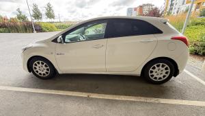 Balts Hyundai i30 2013 Tallina, ar dzinēja tilpumu 1.40 L un nobraukumu 186 tūkst. km par 3500 €, foto 10 vietnē AUTOMOTO.COM.LV
