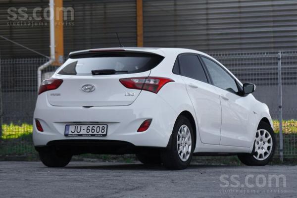 Balts Hyundai i30 2014 Rīga, ar dzinēja tilpumu 1.40 L un nobraukumu 224 tūkst. km par 3990 €, foto 4 vietnē AUTOMOTO.COM.LV