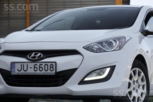 Balts Hyundai i30 2014 Rīga, ar dzinēja tilpumu 1.40 L un nobraukumu 224 tūkst. km par 3990 €, foto 5 vietnē AUTOMOTO.COM.LV