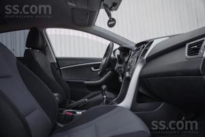 Белый Хендай i30 2014 в Рига, объемом двигателя 1.40 л и пробегом 224 тыс. км за 3990 €, фото 7 на AUTOMOTO.COM.LV