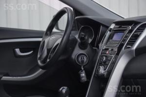Белый Хендай i30 2014 в Рига, объемом двигателя 1.40 л и пробегом 224 тыс. км за 3990 €, фото 8 на AUTOMOTO.COM.LV
