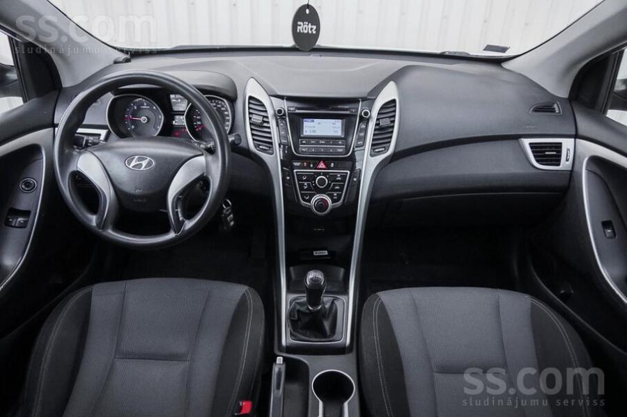 Белый Хендай i30 2014 в Рига, объемом двигателя 1.40 л и пробегом 224 тыс. км за 3990 €, фото 10 на AUTOMOTO.COM.LV