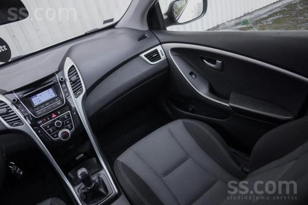 Balts Hyundai i30 2014 Rīga, ar dzinēja tilpumu 1.40 L un nobraukumu 224 tūkst. km par 3990 €, foto 10 vietnē AUTOMOTO.COM.LV