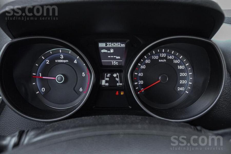 Белый Хендай i30 2014 в Рига, объемом двигателя 1.40 л и пробегом 224 тыс. км за 3990 €, фото 12 на AUTOMOTO.COM.LV