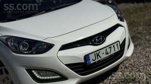 Белый Хендай i30 2014 в Рига, объемом двигателя 1.40 л и пробегом 188 тыс. км за 3590 €, фото 6 на AUTOMOTO.COM.LV
