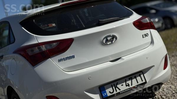 Белый Хендай i30 2014 в Рига, объемом двигателя 1.40 л и пробегом 188 тыс. км за 3590 €, фото 6 на AUTOMOTO.COM.LV