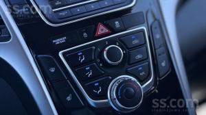 Белый Хендай i30 2014 в Рига, объемом двигателя 1.40 л и пробегом 188 тыс. км за 3590 €, фото 16 на AUTOMOTO.COM.LV