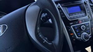 Balts Hyundai i30 2014 Jelgava, ar dzinēja tilpumu 1.40 L un nobraukumu 188 tūkst. km par 3590 €, foto 19 vietnē AUTOMOTO.COM.LV