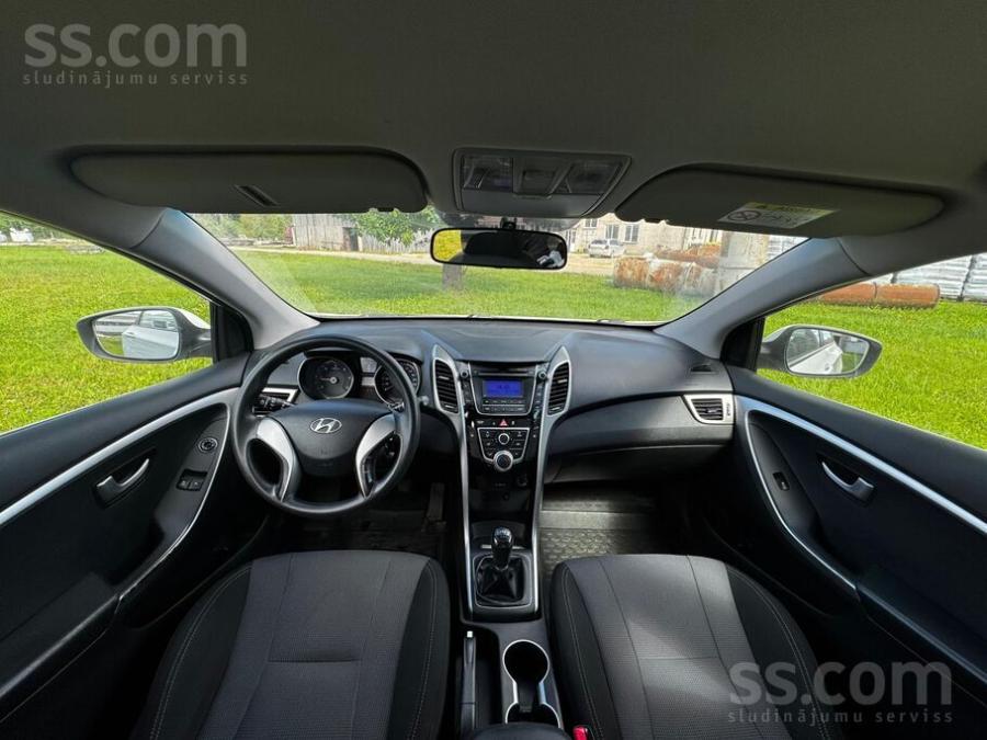 White Hyundai i30 2014 in Riga, with an engine capacity of 1.40 L and mileage of 185 thousand km for 3900 €, photo 10 on AUTOMOTO.COM.LV