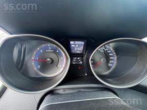 White Hyundai i30 2014 in Riga, with an engine capacity of 1.40 L and mileage of 185 thousand km for 3900 €, photo 12 on AUTOMOTO.COM.LV