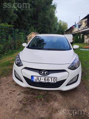 Белый Хендай i30 2014 в Рига, объемом двигателя 1.40 л и пробегом 178 тыс. км за 3200 €, фото 5 на AUTOMOTO.COM.LV