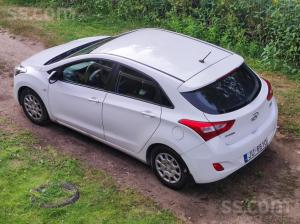 Белый Хендай i30 2014 в Рига, объемом двигателя 1.40 л и пробегом 178 тыс. км за 3200 €, фото 8 на AUTOMOTO.COM.LV