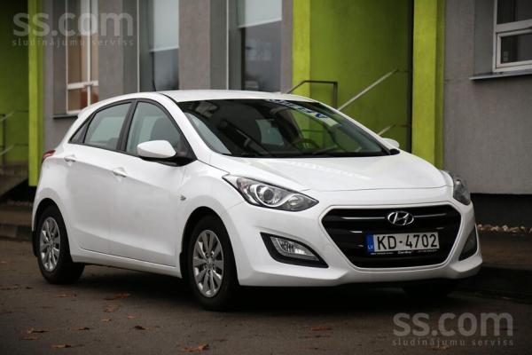 White Hyundai i30 2015 in Riga, with an engine capacity of 1.40 L and mileage of 133 thousand km for 5495 €, photo 4 on AUTOMOTO.COM.LV