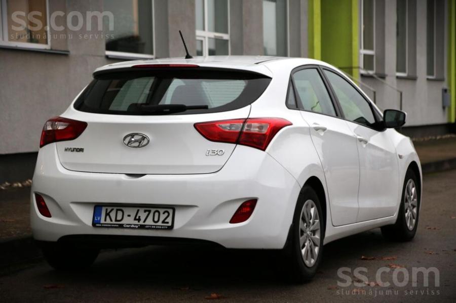 Balts Hyundai i30 2015 Rīga, ar dzinēja tilpumu 1.40 L un nobraukumu 133 tūkst. km par 5495 €, foto 5 vietnē AUTOMOTO.COM.LV