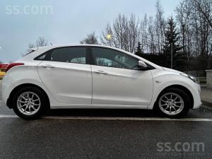 White Hyundai i30 2015 in Riga, with an engine capacity of 1.40 L and mileage of 161 thousand km for 4900 €, photo 12 on AUTOMOTO.COM.LV