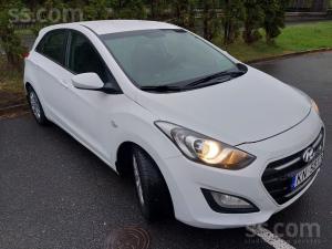 Balts Hyundai i30 2016 Rīga, ar dzinēja tilpumu 1.40 L un nobraukumu 263 tūkst. km par 3600 €, foto  vietnē AUTOMOTO.COM.LV