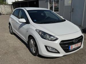 Белый Хендай i30 2016 в Рига, объемом двигателя 1.40 л и пробегом 165 тыс. км за 7500 €, фото  на AUTOMOTO.COM.LV