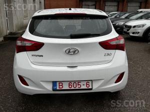 White Hyundai i30 2016 in Daugavpils, with an engine capacity of 1.40 L and mileage of 0 thousand km for 5950 €, photo 6 on AUTOMOTO.COM.LV