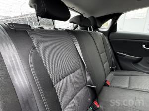White Hyundai i30 2016 in Daugavpils, with an engine capacity of 1.40 L and mileage of 0 thousand km for 5950 €, photo 16 on AUTOMOTO.COM.LV