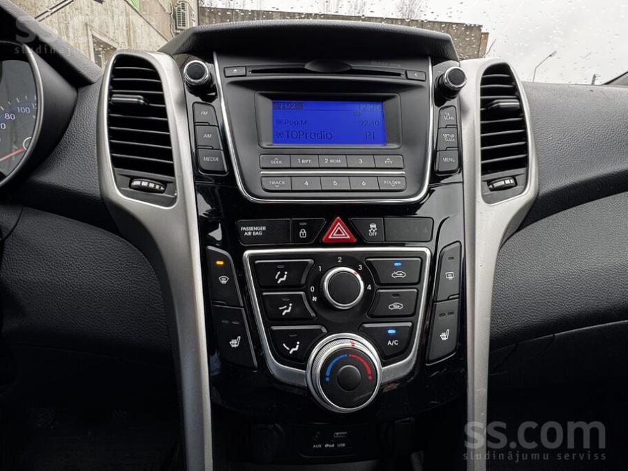 White Hyundai i30 2016 in Daugavpils, with an engine capacity of 1.40 L and mileage of 0 thousand km for 5950 €, photo 20 on AUTOMOTO.COM.LV