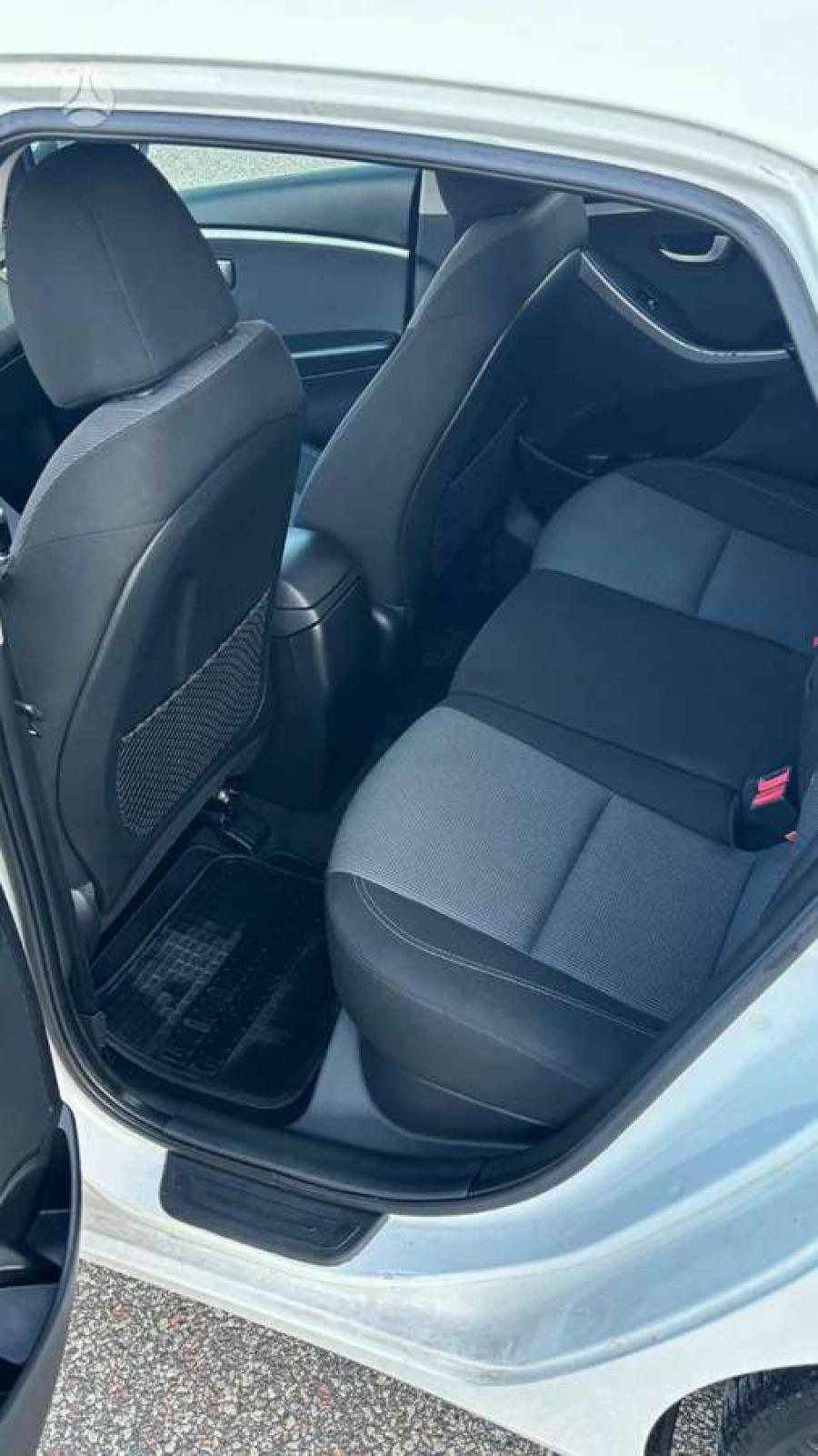 Balts Hyundai i30 2016 Viļņa, ar dzinēja tilpumu 1.58 L un nobraukumu 312 tūkst. km par 2999 €, foto 9 vietnē AUTOMOTO.COM.LV