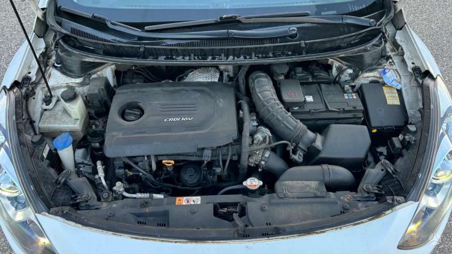 Balts Hyundai i30 2016 Viļņa, ar dzinēja tilpumu 1.58 L un nobraukumu 312 tūkst. km par 2999 €, foto 11 vietnē AUTOMOTO.COM.LV