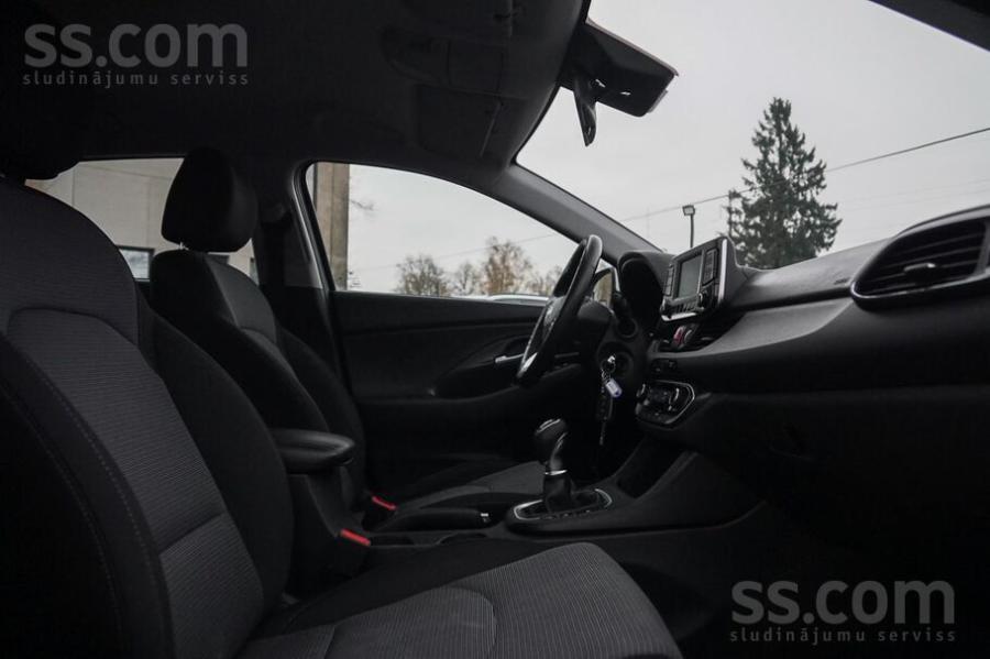 Balts Hyundai i30 2017 Rīga, ar dzinēja tilpumu 1.40 L un nobraukumu 203 tūkst. km par 6590 €, foto 6 vietnē AUTOMOTO.COM.LV