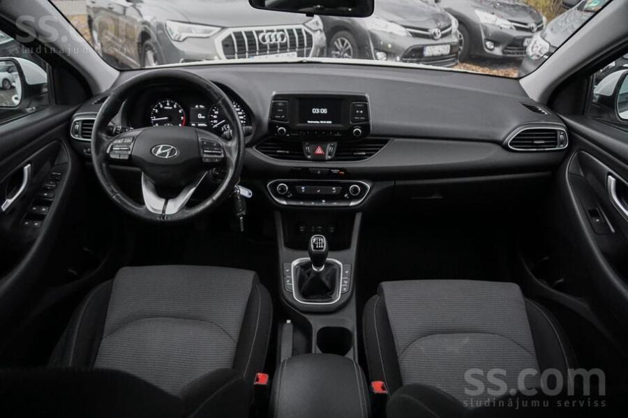 Balts Hyundai i30 2017 Rīga, ar dzinēja tilpumu 1.40 L un nobraukumu 203 tūkst. km par 6590 €, foto 9 vietnē AUTOMOTO.COM.LV