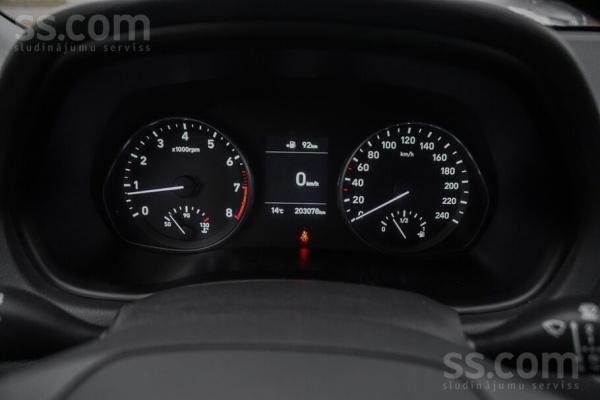 White Hyundai i30 2017 in Riga, with an engine capacity of 1.40 L and mileage of 203 thousand km for 6590 €, photo 10 on AUTOMOTO.COM.LV