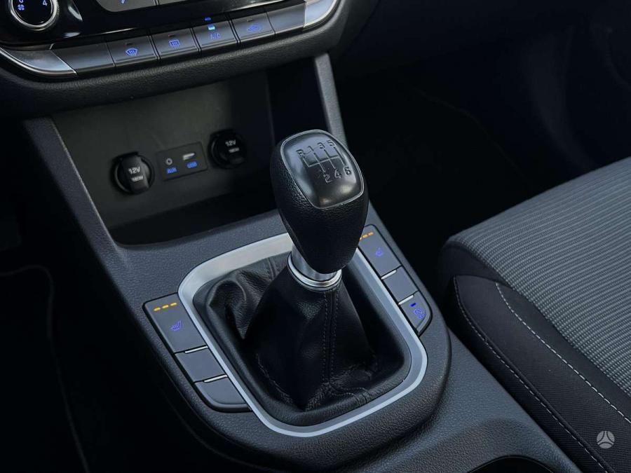 Белый Хендай i30 2017 в Паневежис, объемом двигателя 1.58 л и пробегом 247 тыс. км за 6500 €, фото 13 на AUTOMOTO.COM.LV