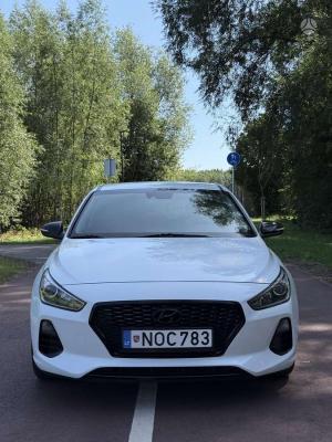 Белый Хендай i30 2017 в Шяуляй, объемом двигателя 1.58 л и пробегом 231 тыс. км за 7500 €, фото 3 на AUTOMOTO.COM.LV